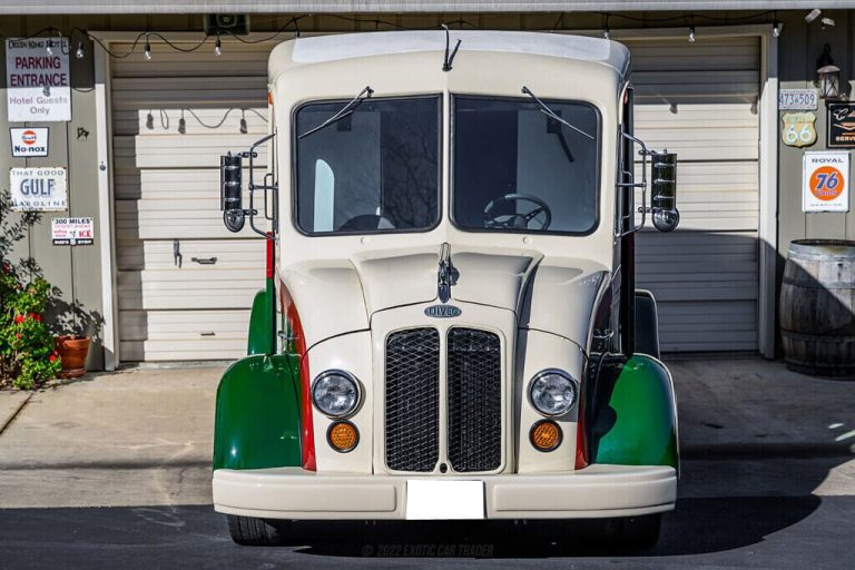 1964 Divco 200-B Mobile Bar for sale